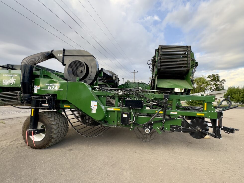 2023 674 Harvester | Lockwood